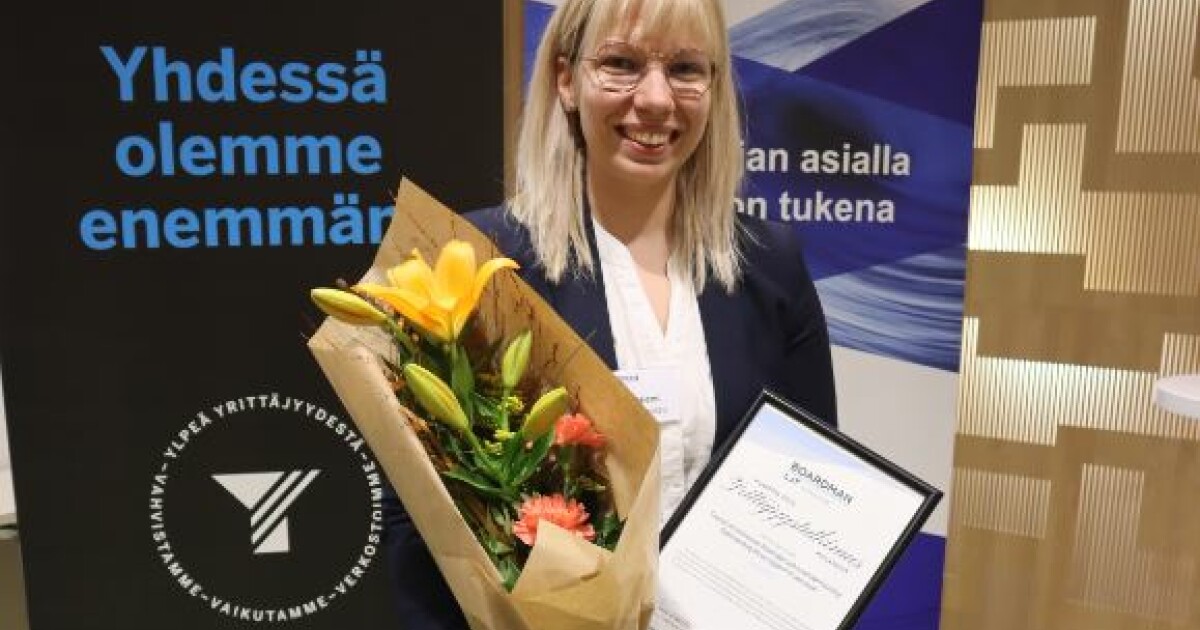 Vuoden Yrittäjyystutkimus -tunnustuspalkinto Laura Niemelle Turun ...