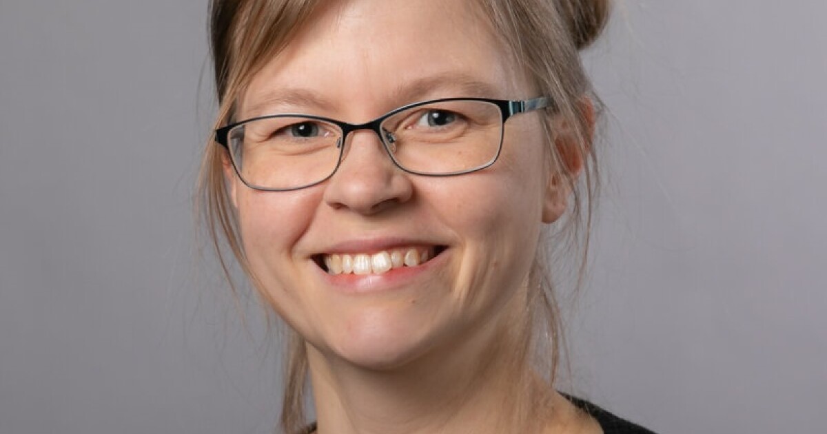 Raakel Plamper palkittiin Vuoden tiedeartikkeli -palkinnolla | Turun ...